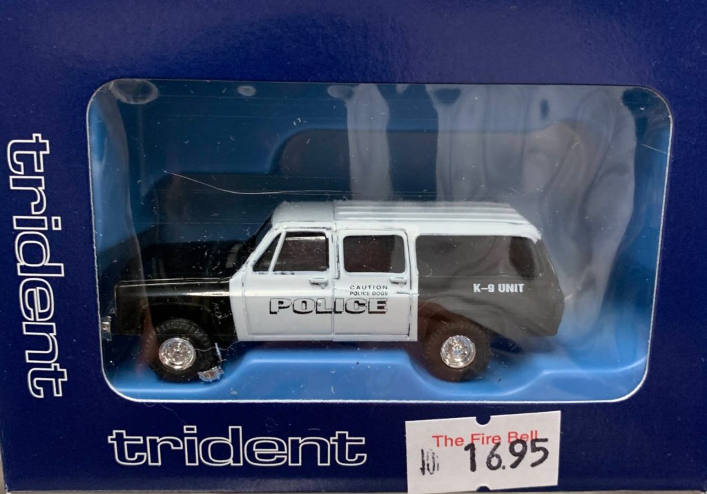Chevrolet Suburban K-9 Police Truck - The Fire Bell