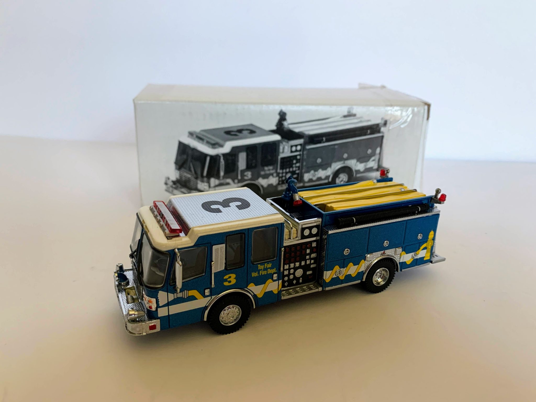 Code 3 - Toy Fair 2000 Special Inferno Pumper 3 - The Fire Bell