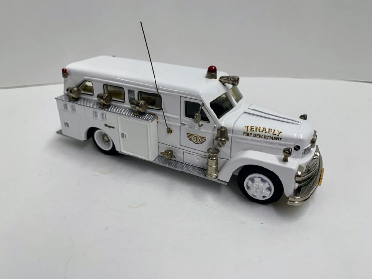 Ashton - Tenafly Fire Department 1962 Seagrave Rescue - The Fire Bell