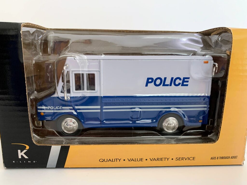 Unmarked Police Step Van, Blue and White - The Fire Bell