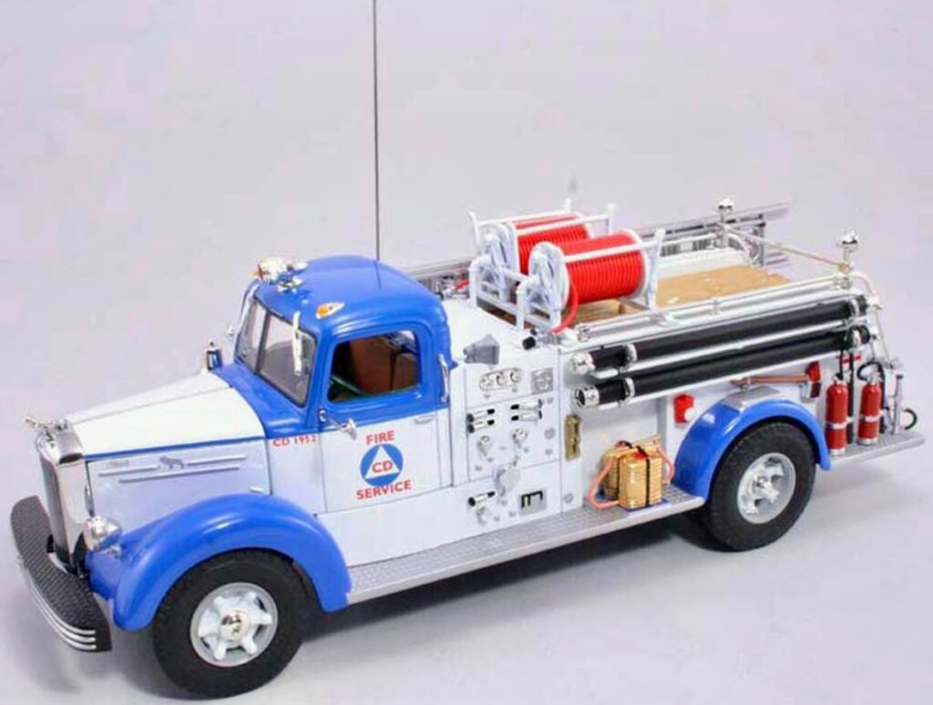 Mack L 1957 Civil Defense Fire Engine - The Fire Bell