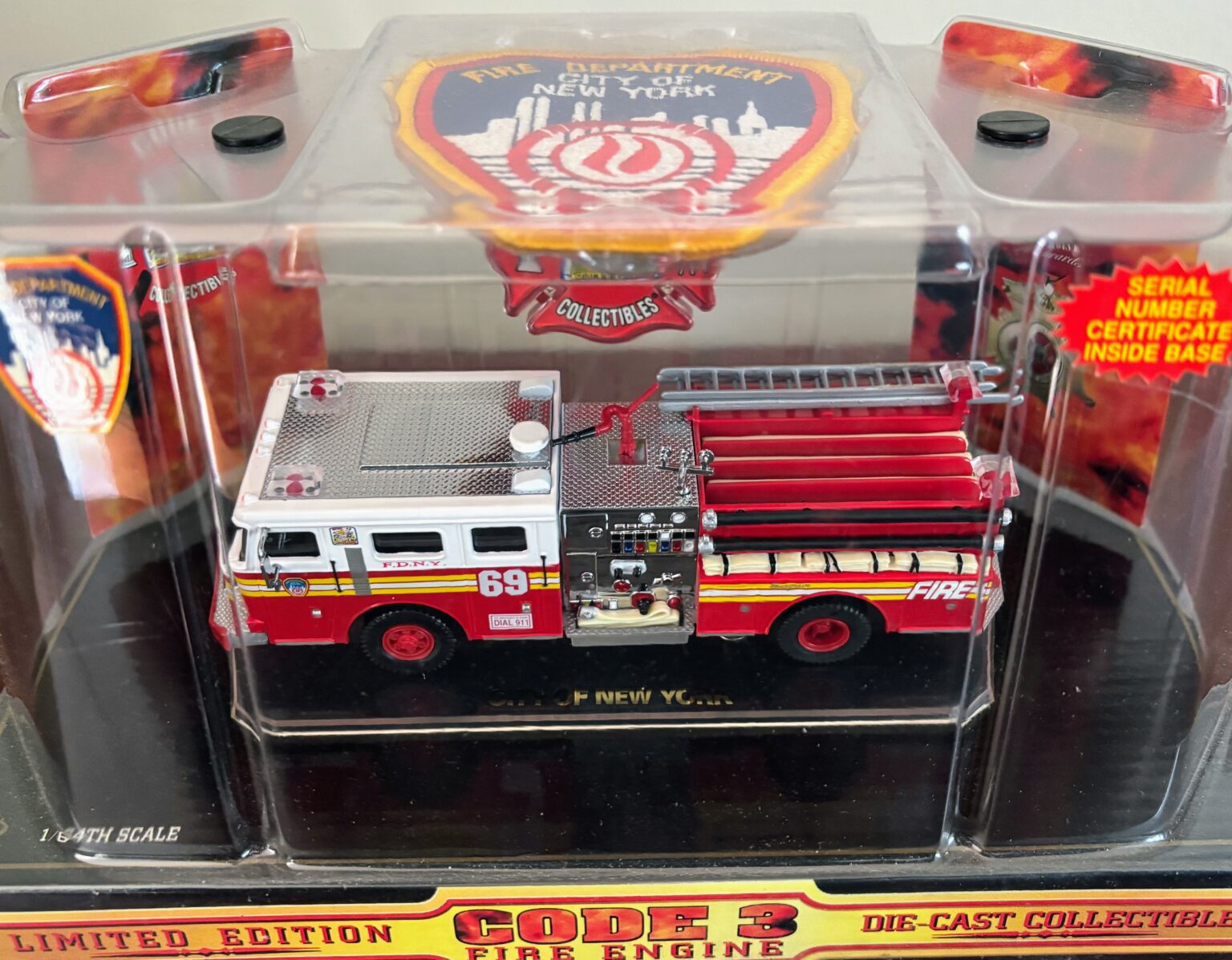 Code 3 - FDNY Seagrave Pumper Engine 69 and 71, Set of 2 - The Fire Bell