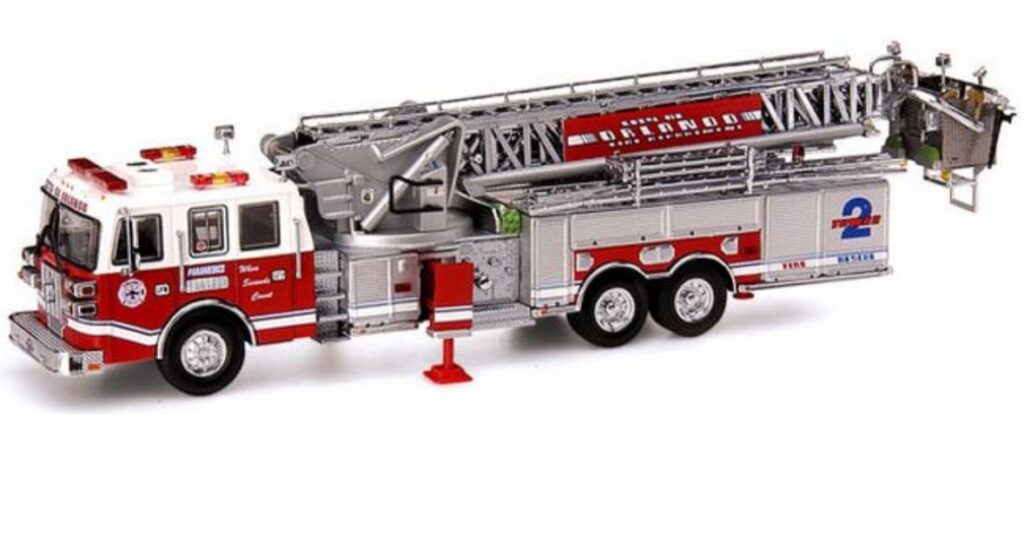 Code 3 - Orlando Sutphen Tower Ladder 2 - The Fire Bell